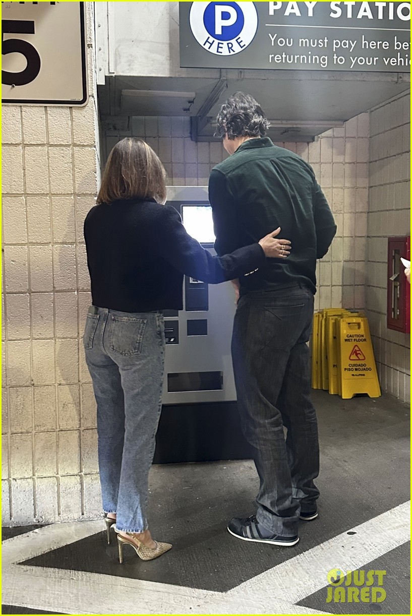 Brandon Routh & Rachael Leigh Cook Spotted Holding Hands on a Movie ...