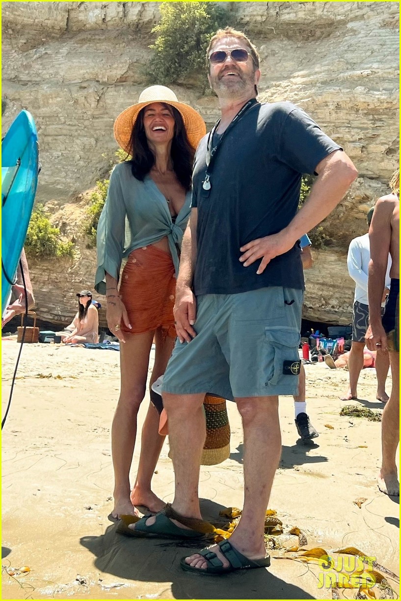 Gerard Butler & Morgan Brown Spend Fourth of July at the Beach in ...