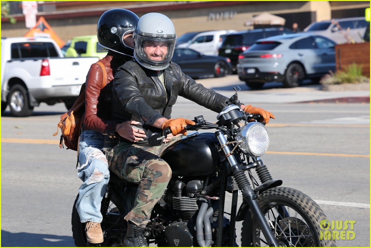 Gerard Butler & Longtime Girlfriend Morgan Brown Spotted on Weekend ...