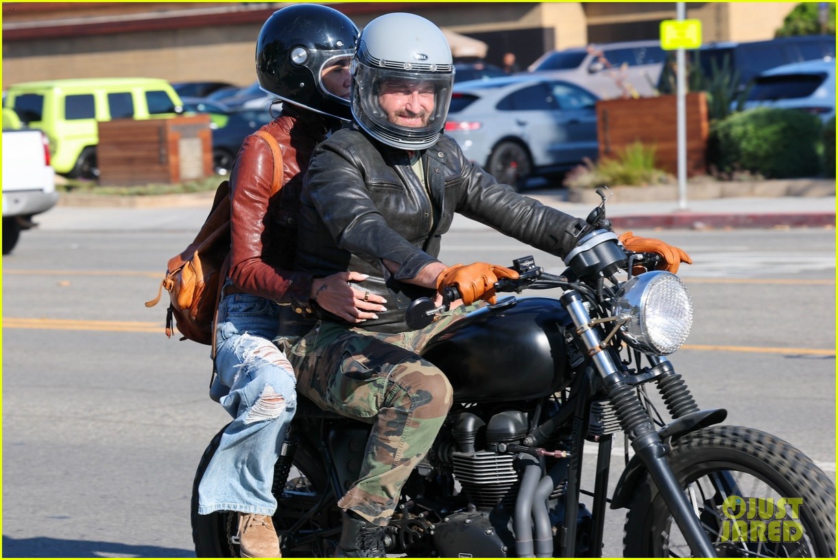 Gerard Butler & Longtime Girlfriend Morgan Brown Spotted on Weekend ...