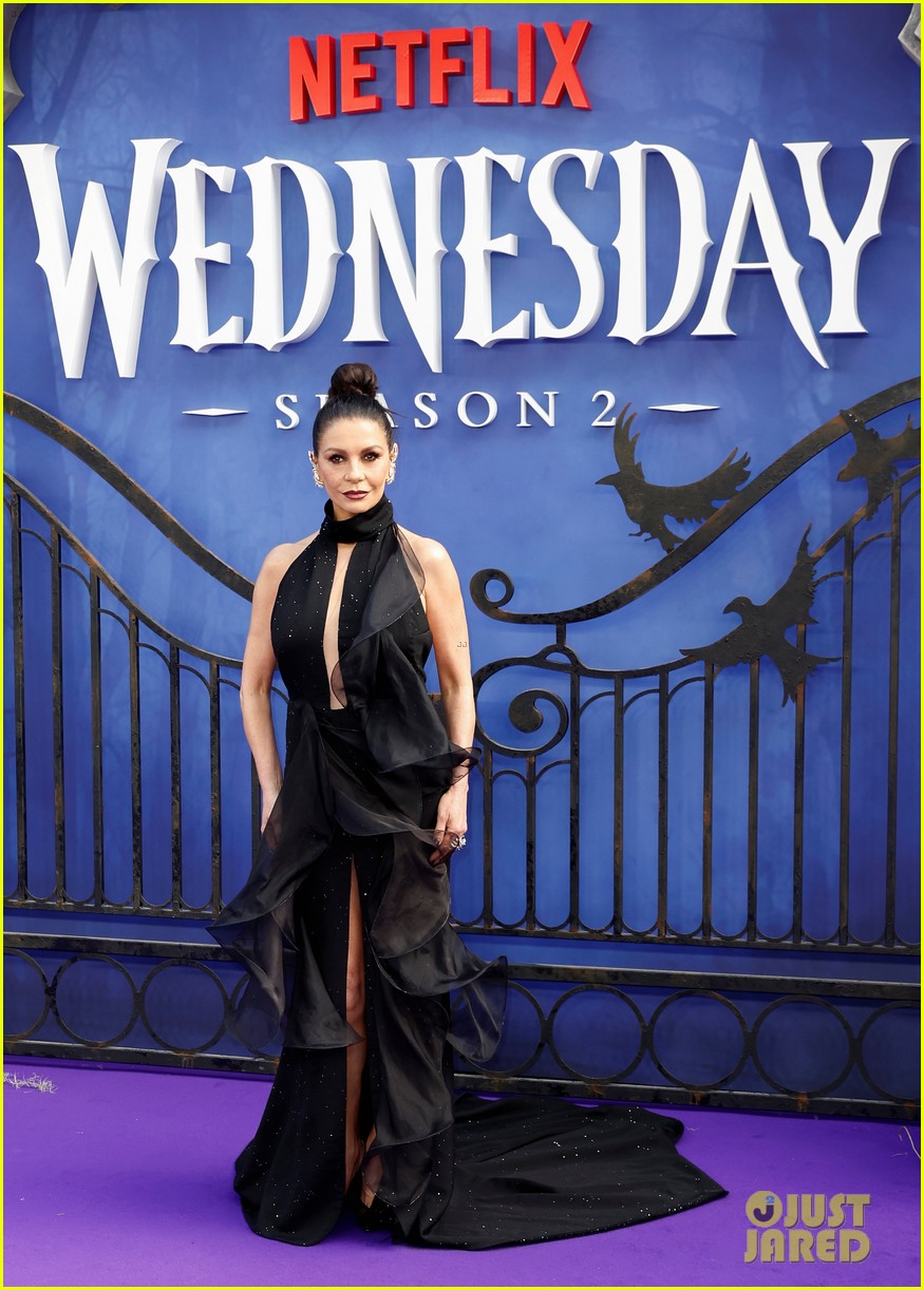 Catherine Zeta-Jones Brings Adorable Niece Ava to 'Wednesday' Season 2 ...