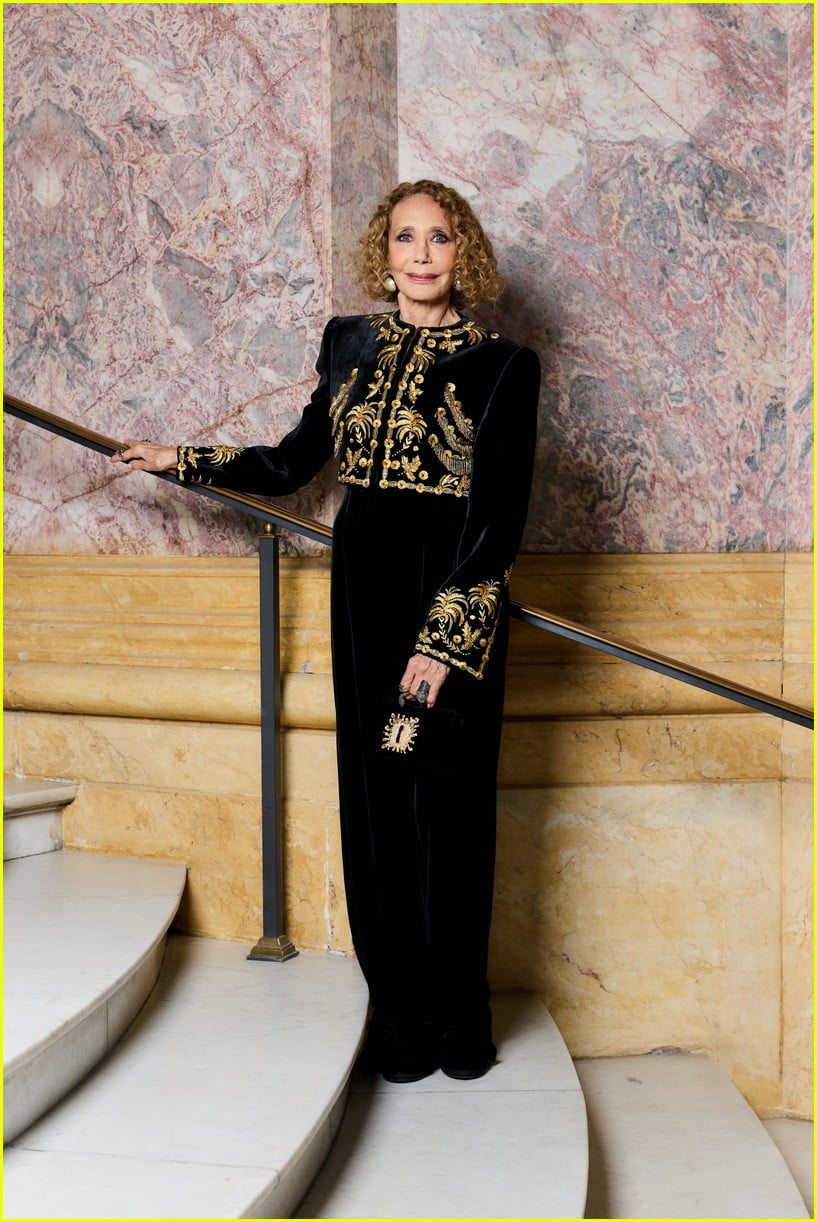 Dua Lipa Snaps Selfies With Karol G & Hunter Schafer at Schiaparelli ...