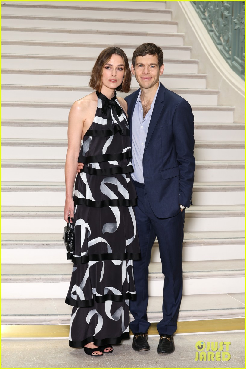 Chanel's Star-Studded Fashion Week Show Brings Out Gracie Abrams, Lorde ...