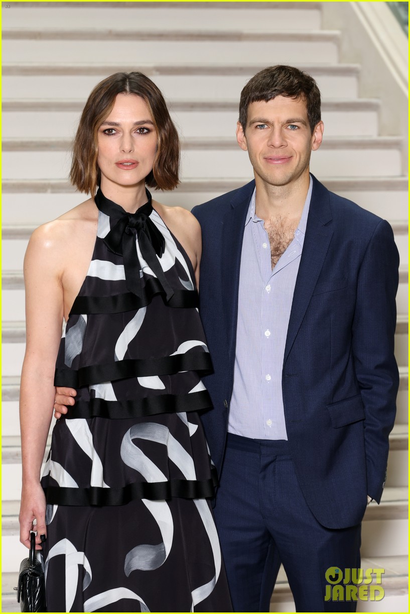 Chanel's Star-Studded Fashion Week Show Brings Out Gracie Abrams, Lorde ...