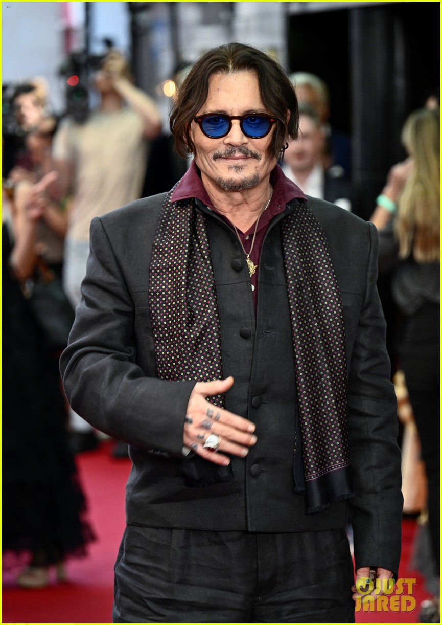 Johnny Depp Premieres New Movie 'Modì' in London; Charlie Hunnam Shows ...