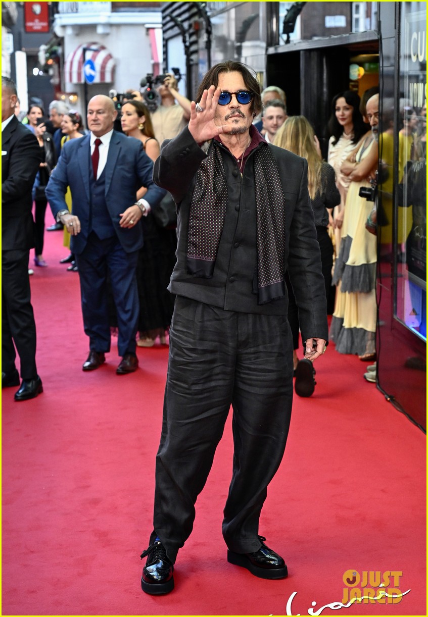 Johnny Depp Premieres New Movie 'Modì' in London; Charlie Hunnam Shows ...