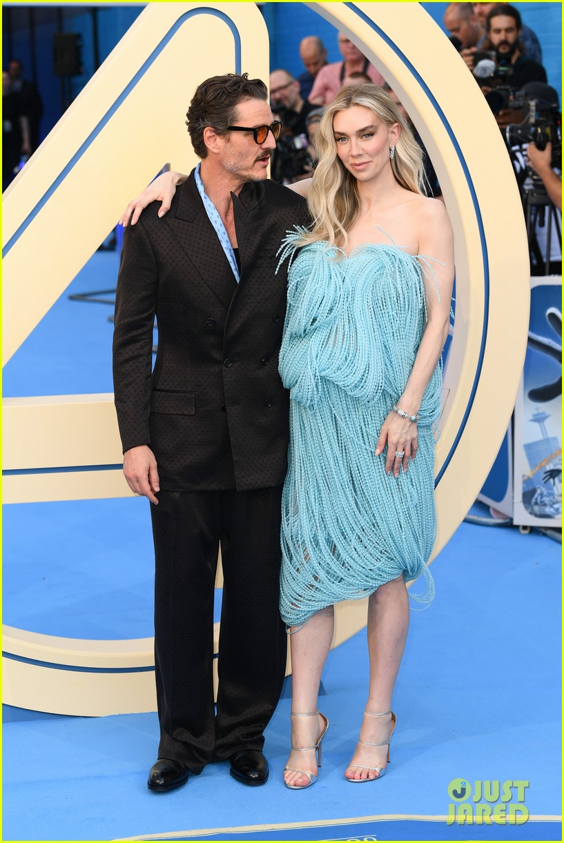 Pedro Pascal Joins Ebon Moss-Bachrach, Vanessa Kirby, & Joseph Quinn at 'Fantastic Four: First ...