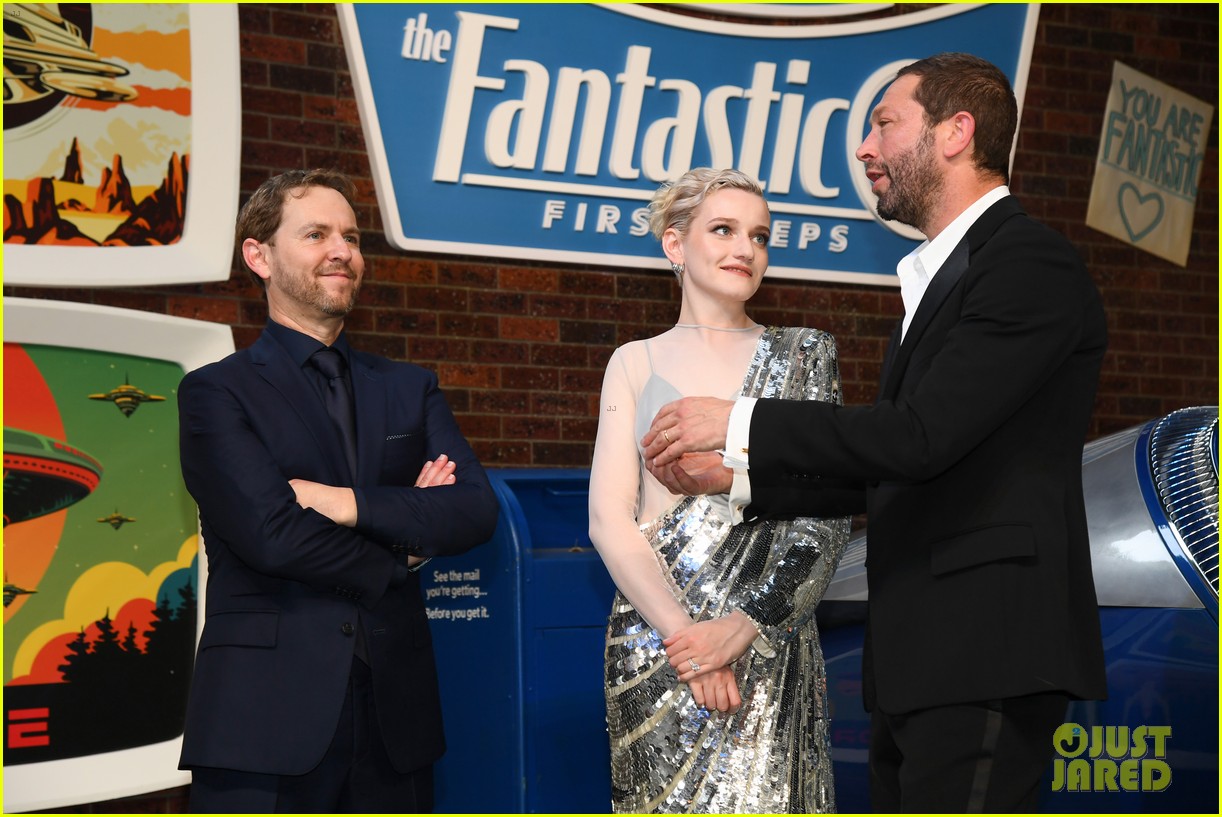 Pedro Pascal Joins Ebon Moss-Bachrach, Vanessa Kirby, & Joseph Quinn at 'Fantastic Four: First ...