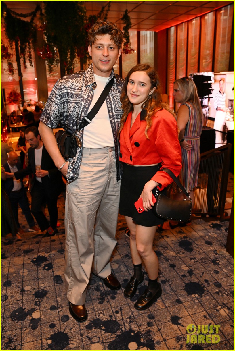 'Sunset Blvd' Actor Tom Francis & Girlfriend Maia Reficco Enjoy Date ...