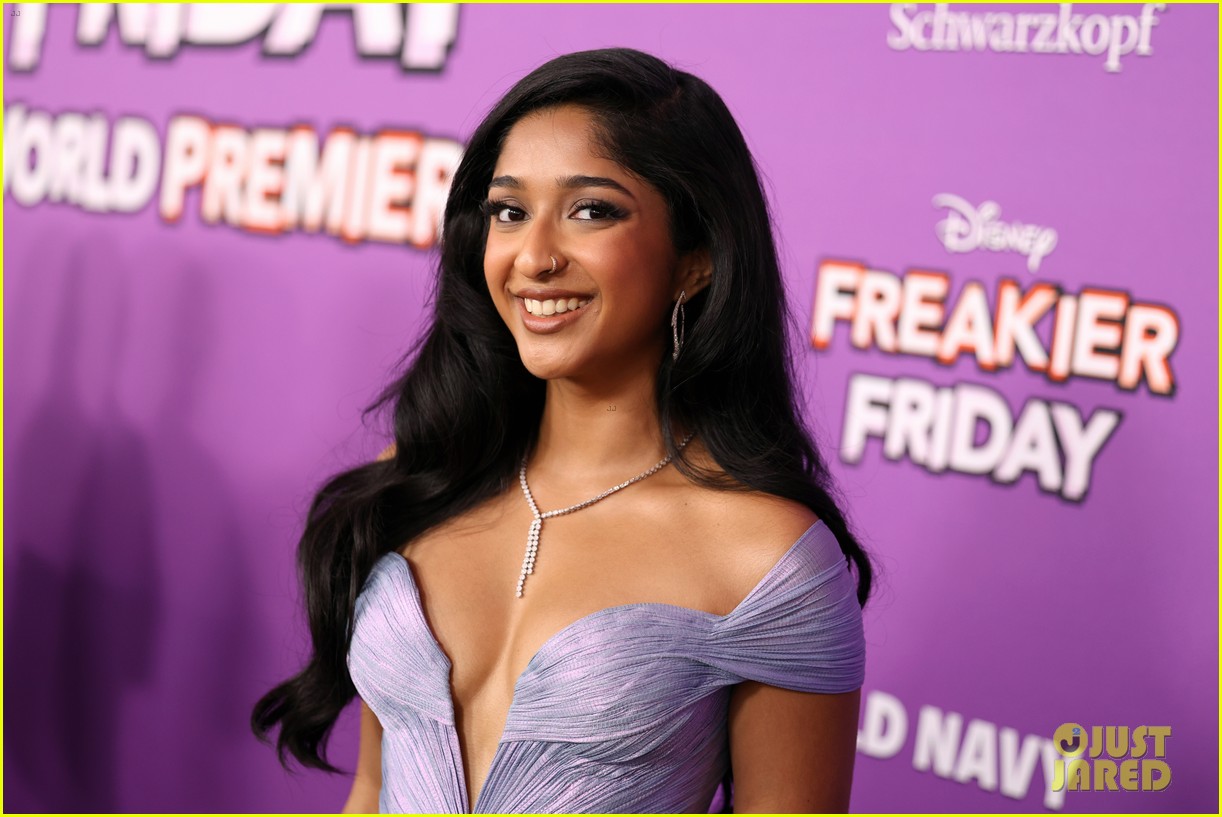 Lindsay Lohan Has a 'Parent Trap' Reunion at 'Freakier Friday' Los Angeles Premiere: Photo ...