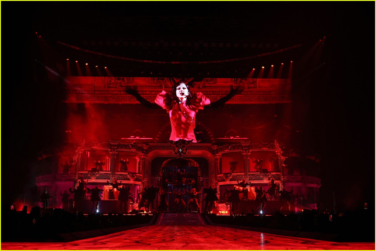 Lady Gaga's 'The Mayhem Ball Tour' Is the Must-See Theatrical Spectacle ...