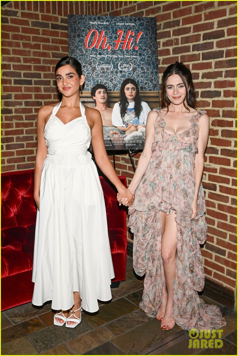 Jeremy Allen White Supports Molly Gordon at 'Oh, Hi' Screening Nearly 1 ...