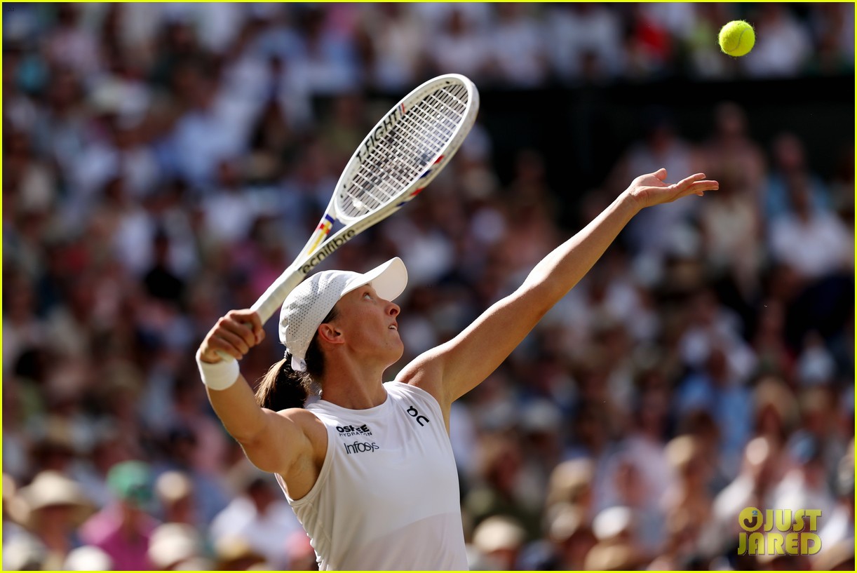 Iga Swiatek Defeats Amanda Anisimova in Wimbledon Final with Star-Studded Crowd Watching On ...