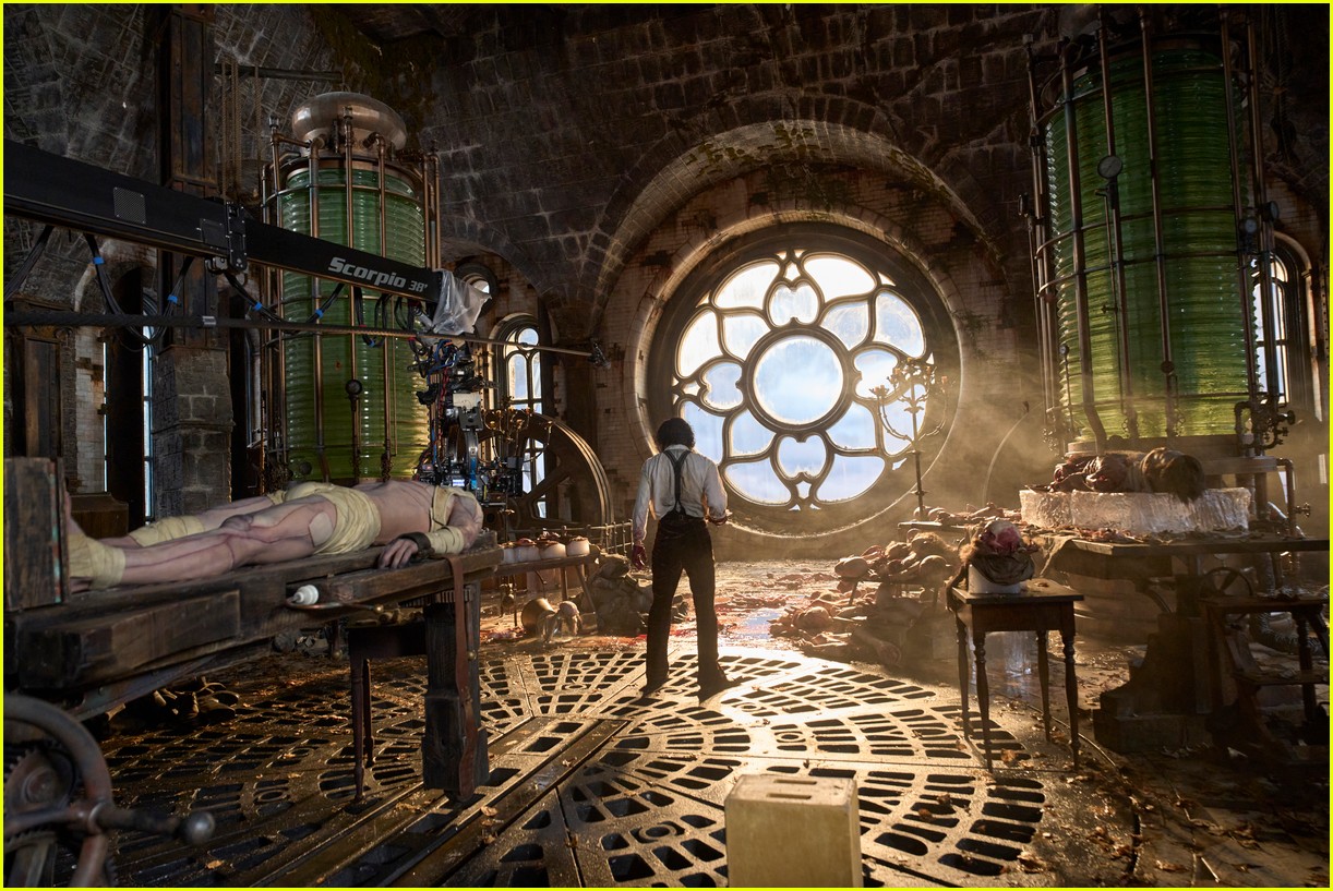 Netflix Debuts First Look at Jacob Elordi as Frankenstein's Monster in ...