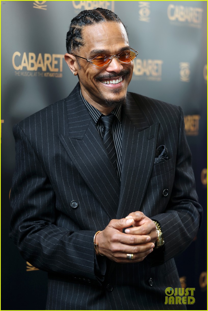 Janet Jackson Sparks Dating Rumors with Singer Maxwell While Holding Hands in London: Photo ...