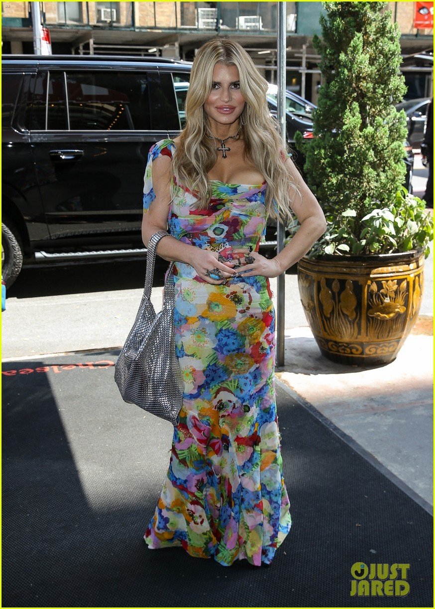 Jessica Simpson Performs New Song on 'Today', Says She's 'Ready' to ...