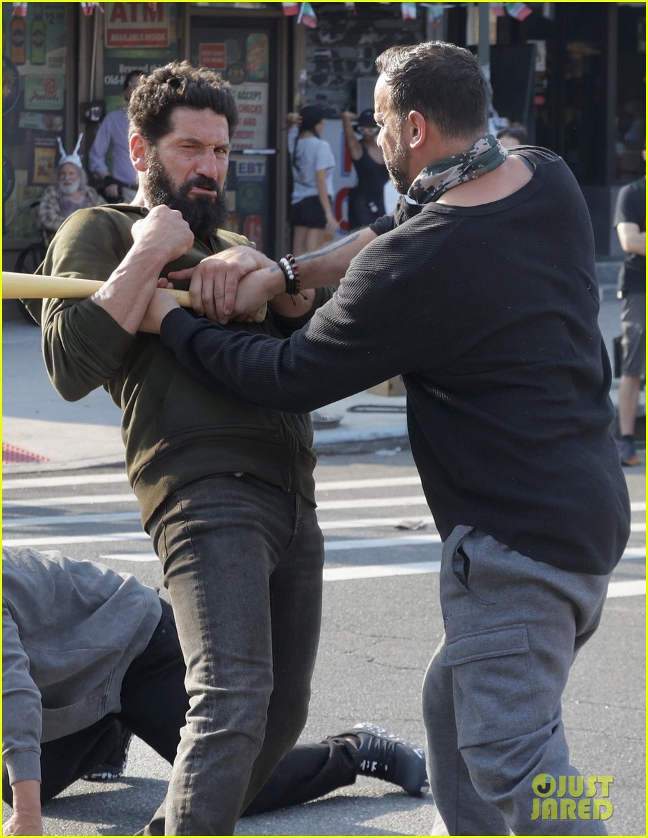 Jon Bernthal is All Bloody While Filming Fighting Stunts for 'Punisher ...