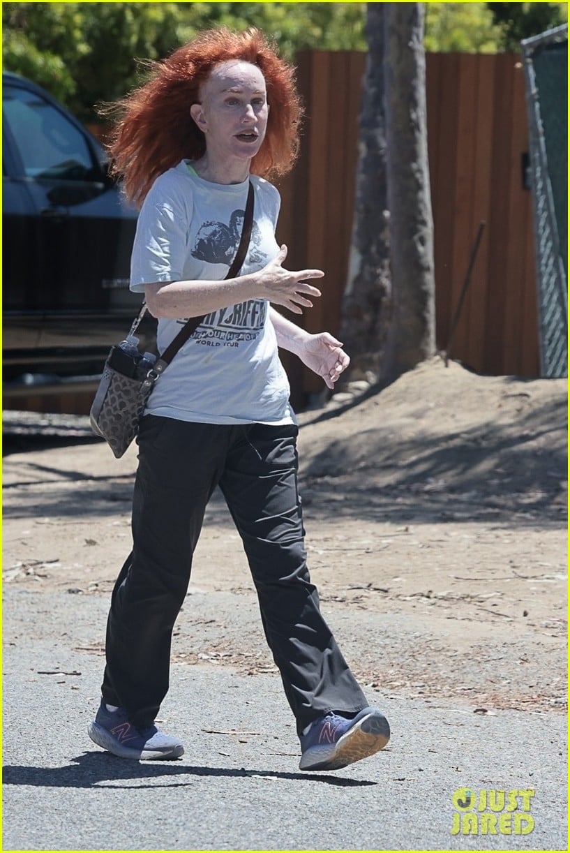 Kathy Griffin Goes Makeup Free While Joining a Friend for a Malibu ...