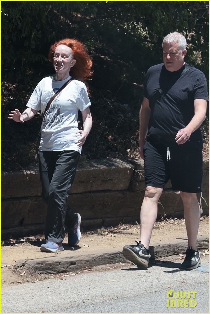 Kathy Griffin Goes Makeup Free While Joining a Friend for a Malibu ...