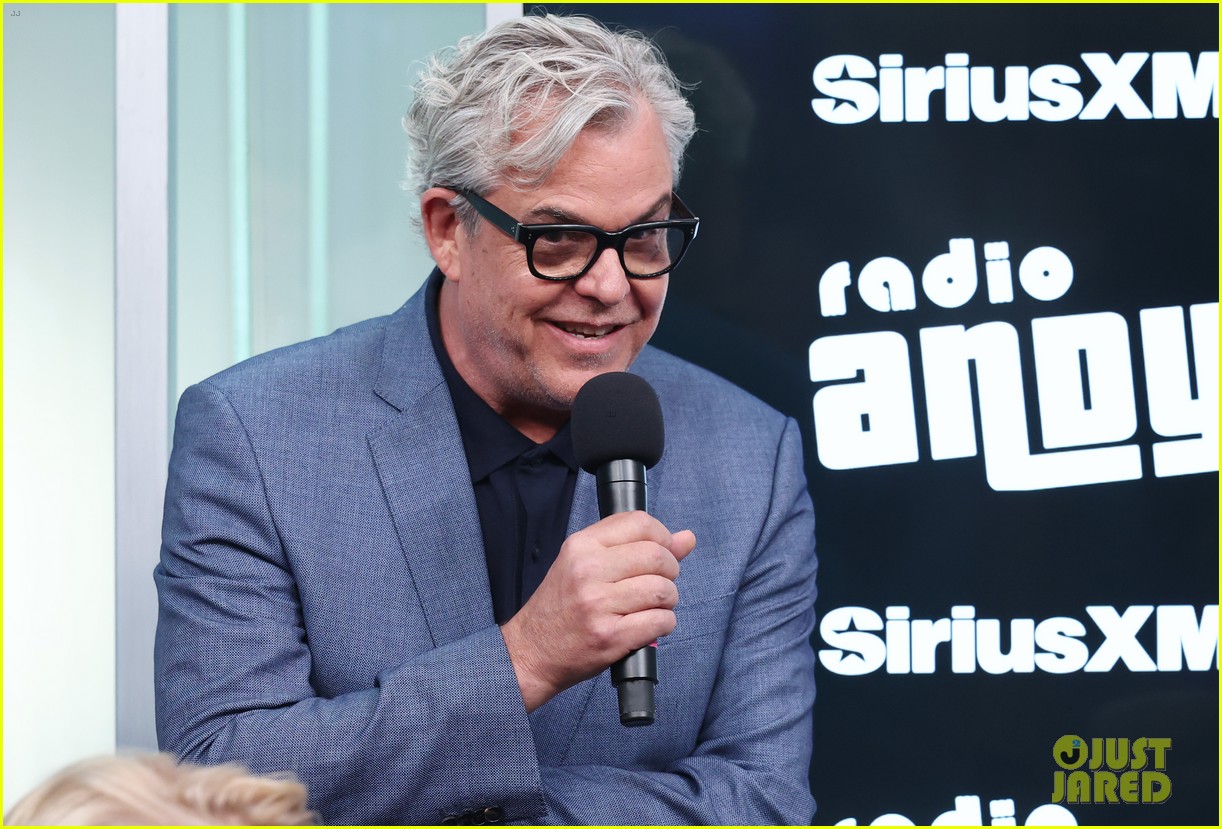 Liam Neeson & Pamela Anderson Reveal Their First Impressions of Each ...