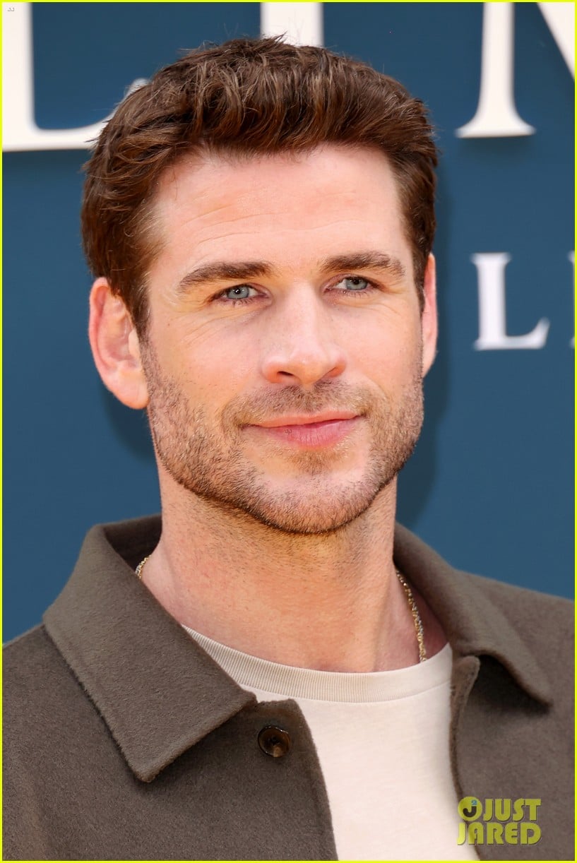 Liam Hemsworth & Girlfriend Gabriella Brooks Support His Brother Chris ...