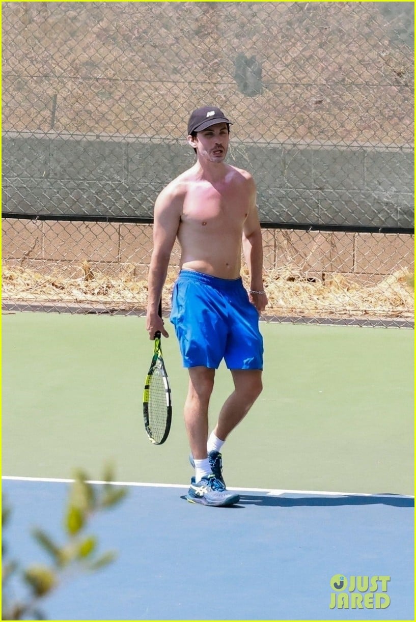 Logan Lerman Goes Shirtless for Tennis Match in L.A.: Photo 5184826 ...
