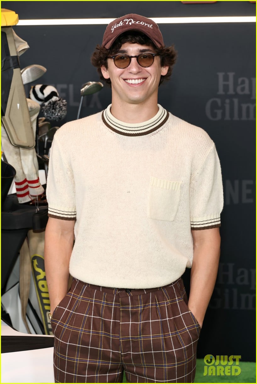 SNL's Marcello Hernandez Makes Red Carpet Debut With His Girlfriend - Meet Ana Amelia Batlle ...