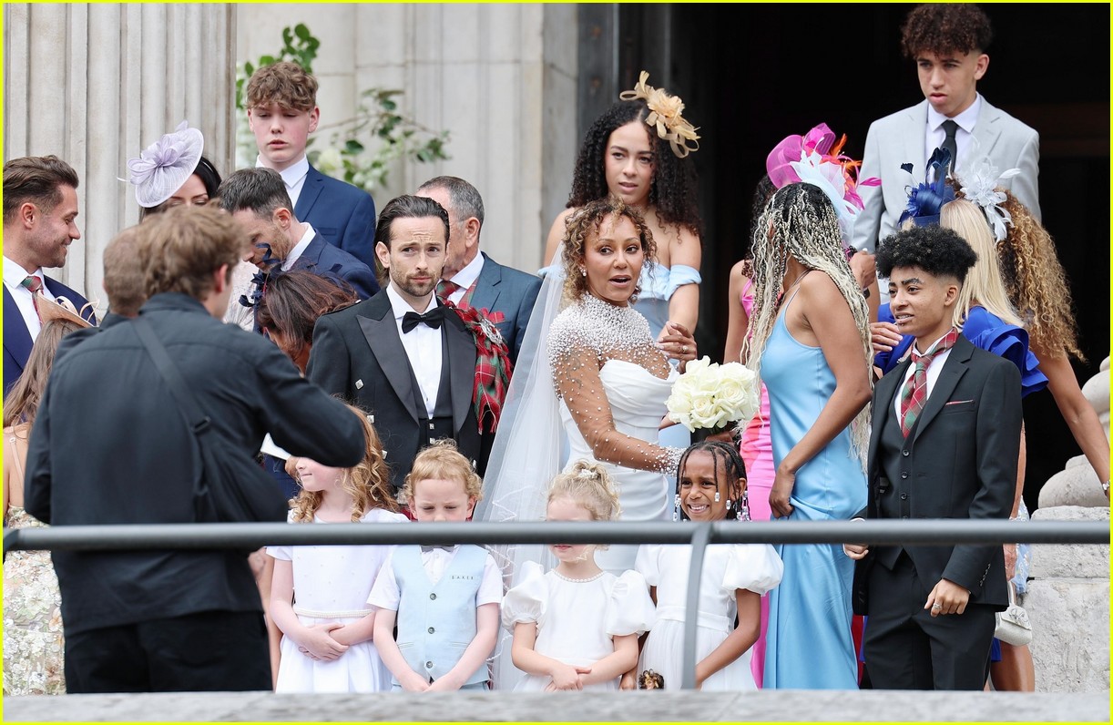 Mel B & Rory McPhee Marry at St. Paul's Cathedral in London - See the ...