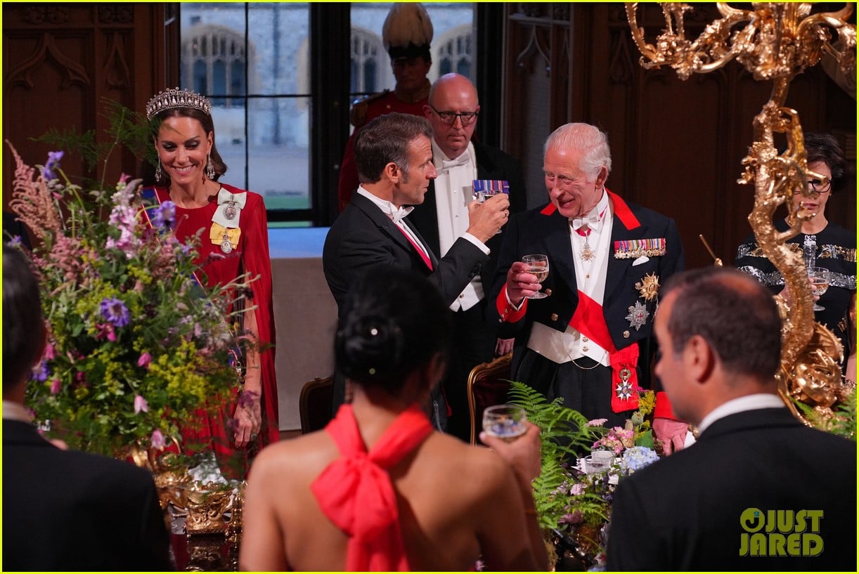 Kate Middleton Reunites with Wedding Dress Designer for Red French ...