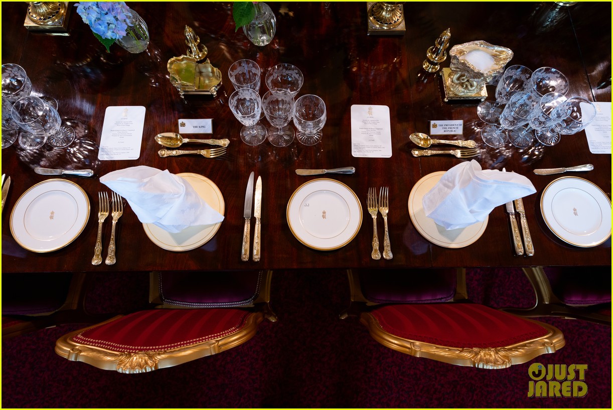 Kate Middleton Reunites with Wedding Dress Designer for Red French ...