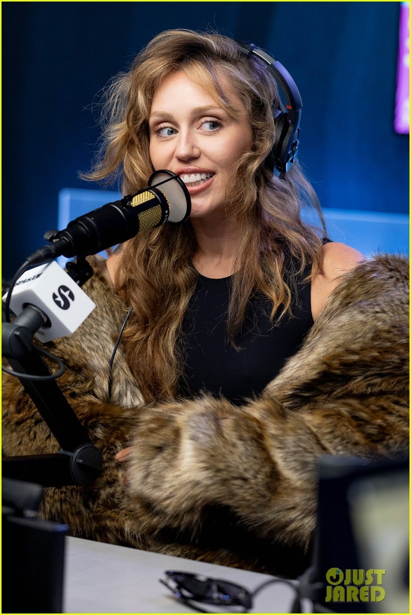 Miley Cyrus Visits Sirius XM Studios Ahead of Hulu Release of ...