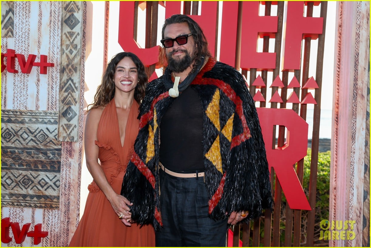 Jason Momoa is Joined by Kids Nakoa-Wolf & Lola at 'Chief of War ...
