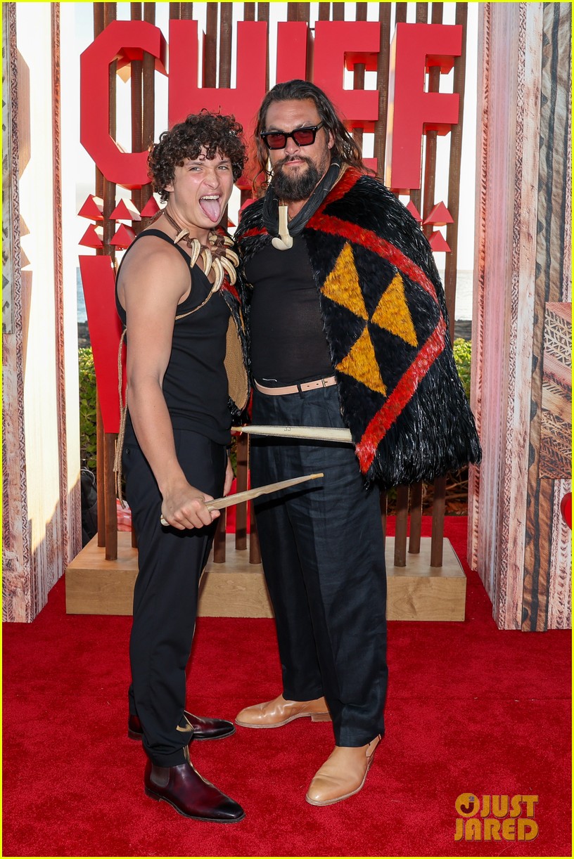 Jason Momoa is Joined by Kids Nakoa-Wolf & Lola at 'Chief of War ...
