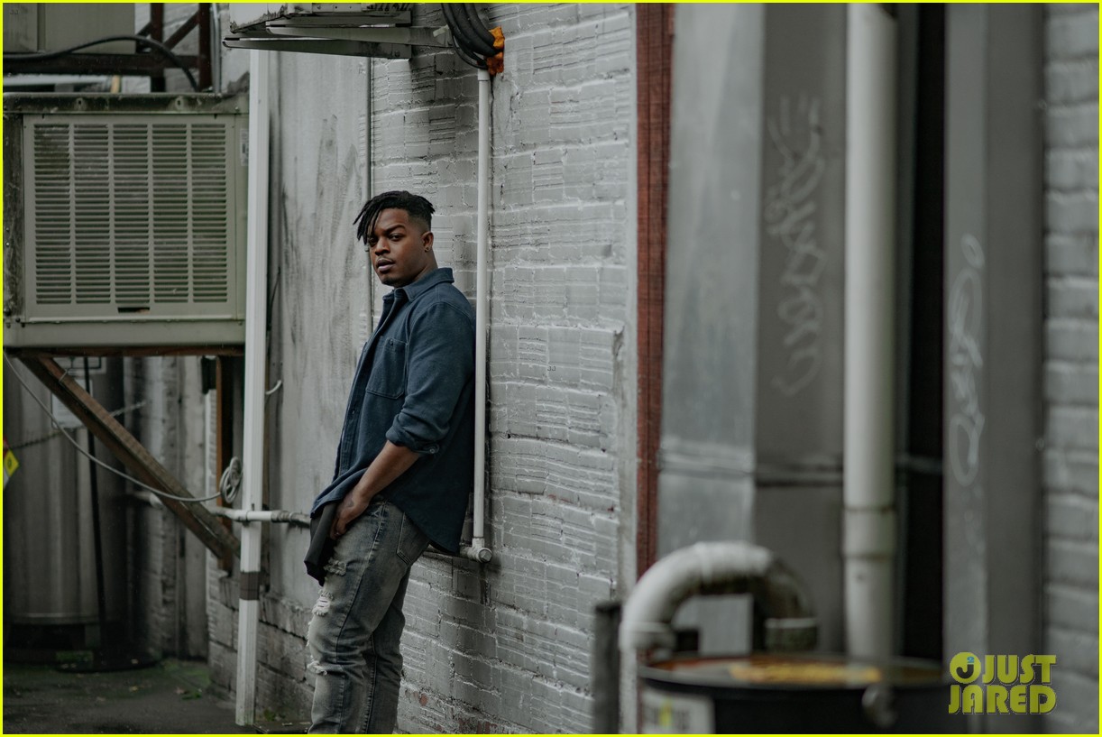 'Night Always Comes' Trailer: Vanessa Kirby Stars in New Netflix ...