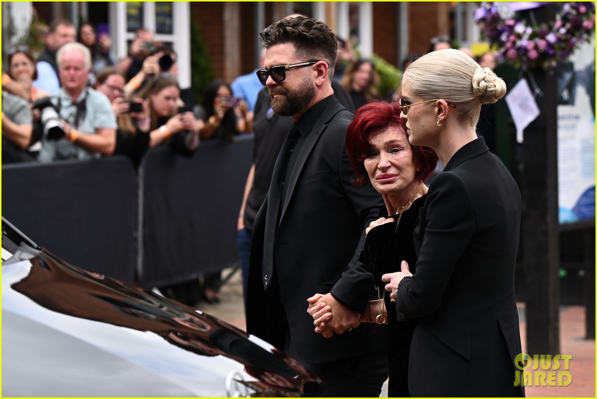Sharon, Jack & Kelly Osbourne Emotionally Attend the Late Ozzy Osbourne's Funeral Procession in ...