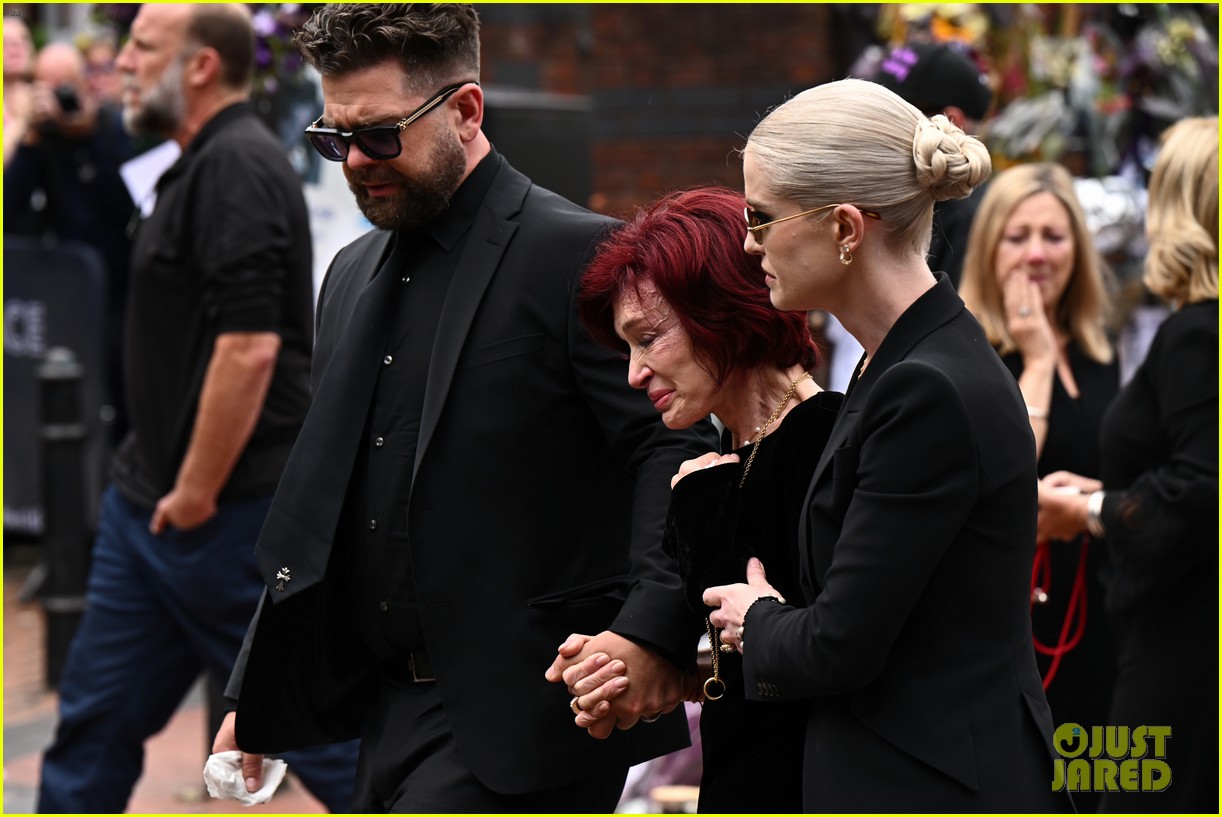Sharon, Jack & Kelly Osbourne Emotionally Attend the Late Ozzy Osbourne ...