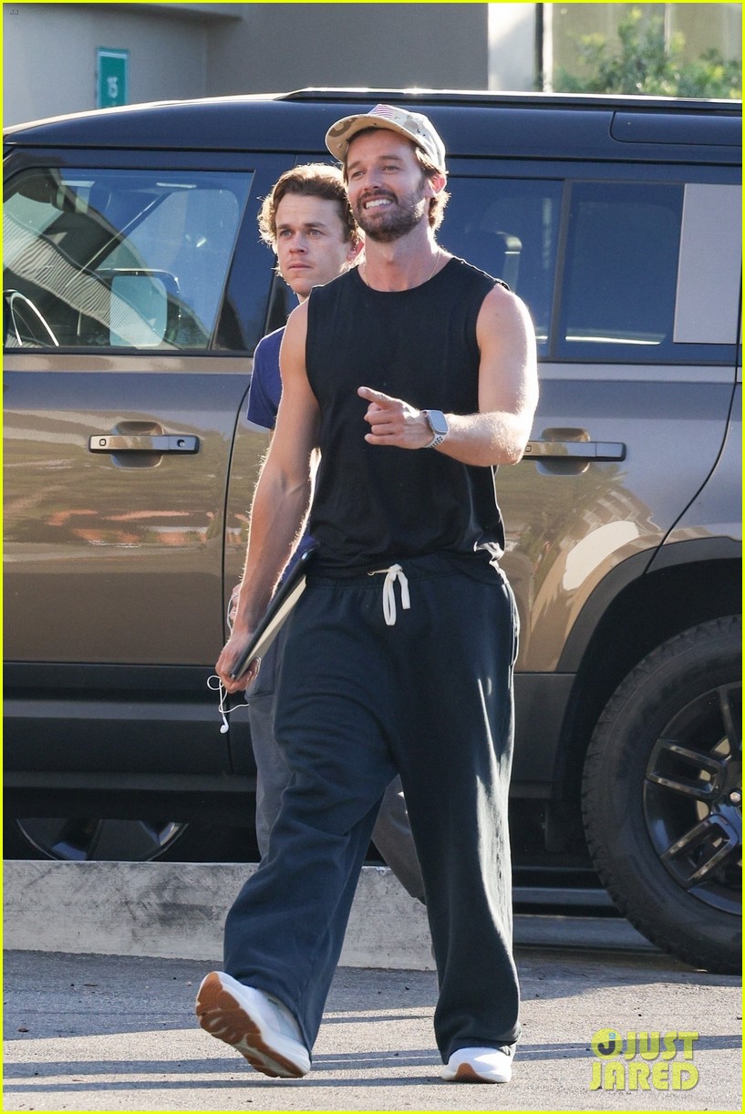 Patrick Schwarzenegger Shows Off His Arms While Stepping Out with John ...