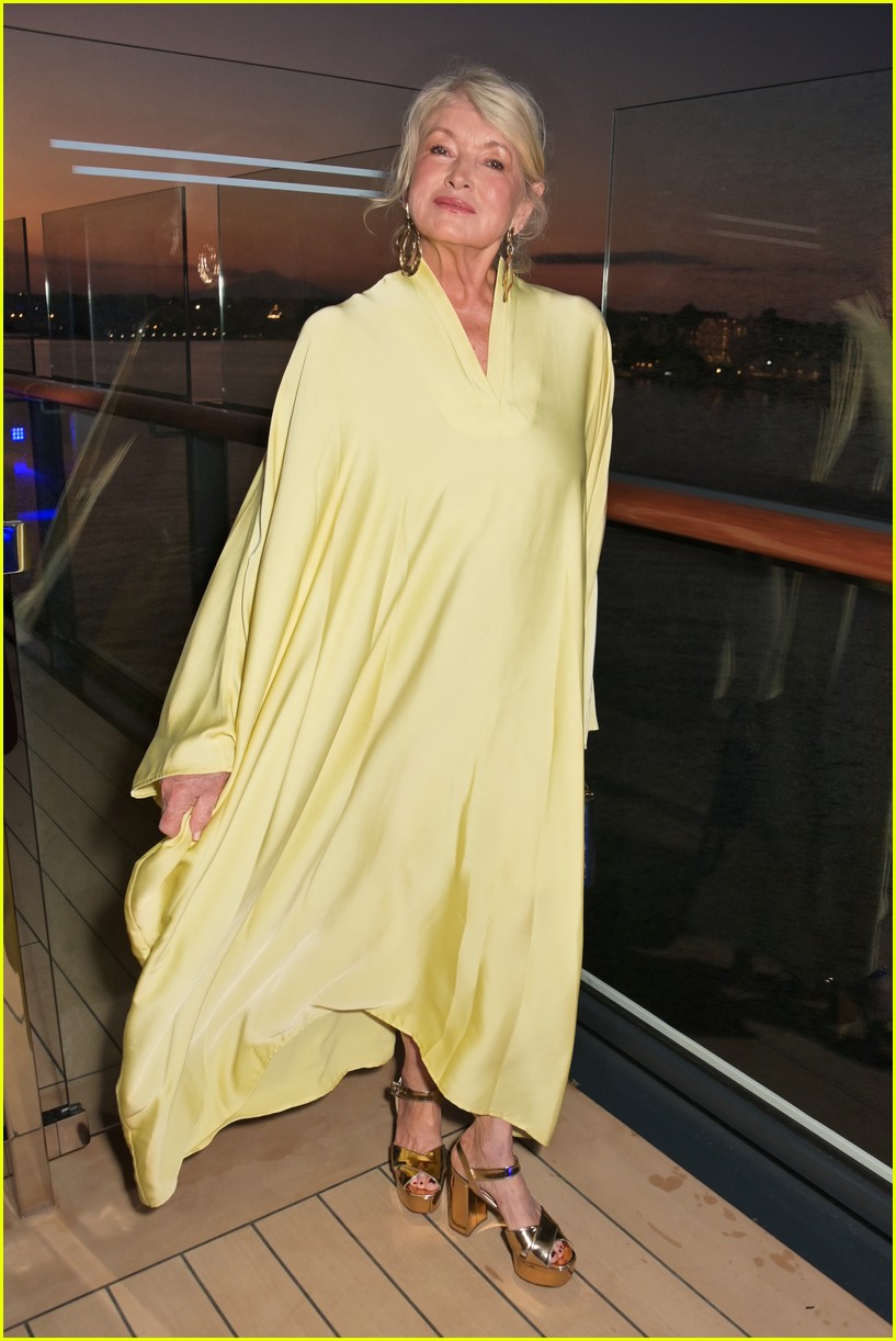 Kendall Jenner, Nina Dobrev, Kate Hudson & So Many More Celebs Went On ...