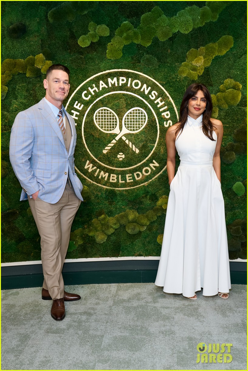 Olivia Rodrigo & Boyfriend Louis Partridge Look So Cute Together at ...