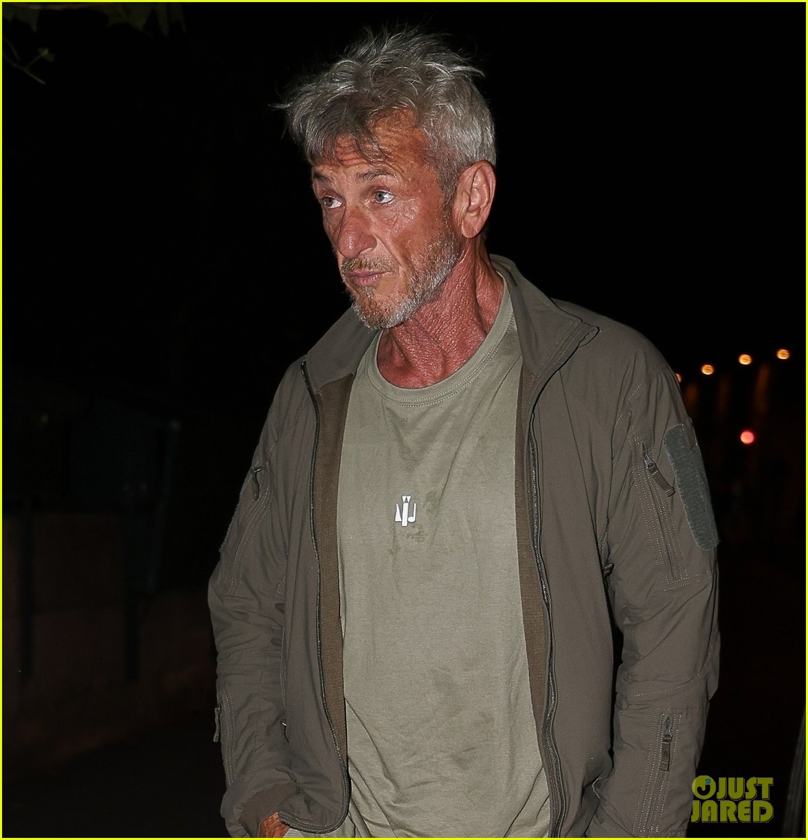 Lauren Sanchez Grabs Dinner with Leonardo DiCaprio, Sean Penn, & More ...