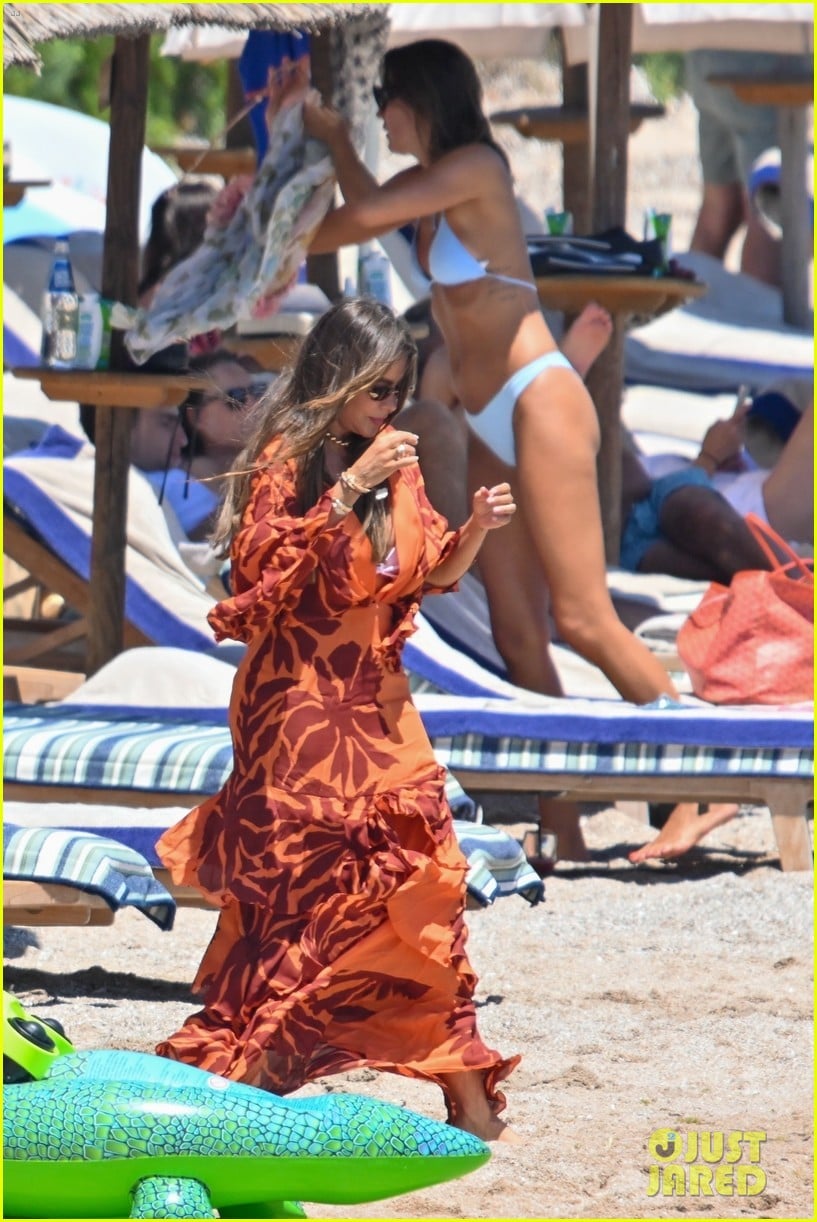 Sofia Vergara Spends 53rd Birthday at the Beach with Son Manolo!: Photo 5182341 | Shirtless ...
