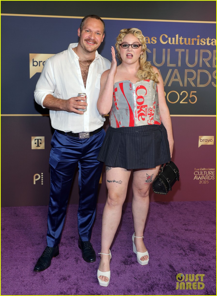 'Too Much' Actress Megan Stalter Wears Diet Coke Dress, Says She Wants ...