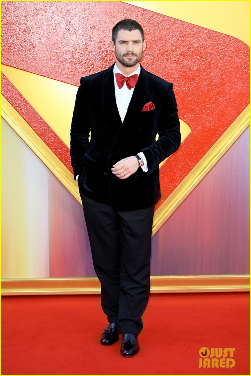 David Corenswet Wears Big Red Bowtie for 'Superman' London Premiere ...
