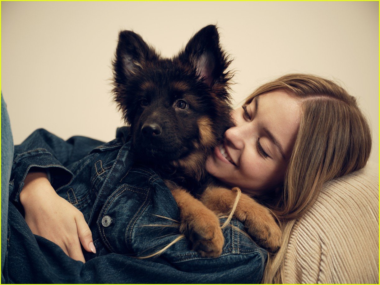 Sydney Sweeney Stars in American Eagle Fall 25 Campaign: Photo 5185667 | Fashion, Shopping ...