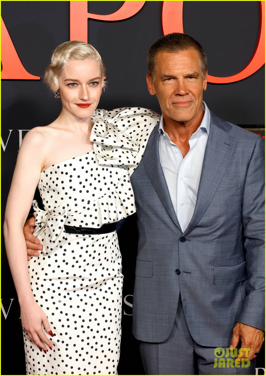 Julia Garner & Josh Brolin Attend 'Weapons' Premiere After Movie Debuts ...