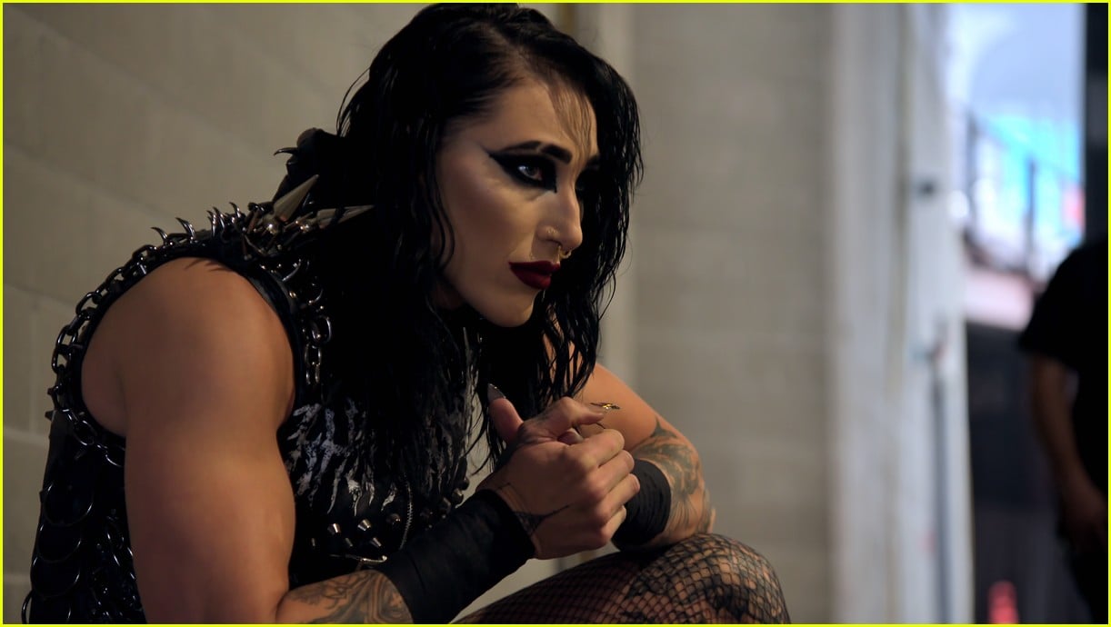 'WWE: Unreal' Cast: 10 Superstars Featured in Netflix TV Show, Trailer ...