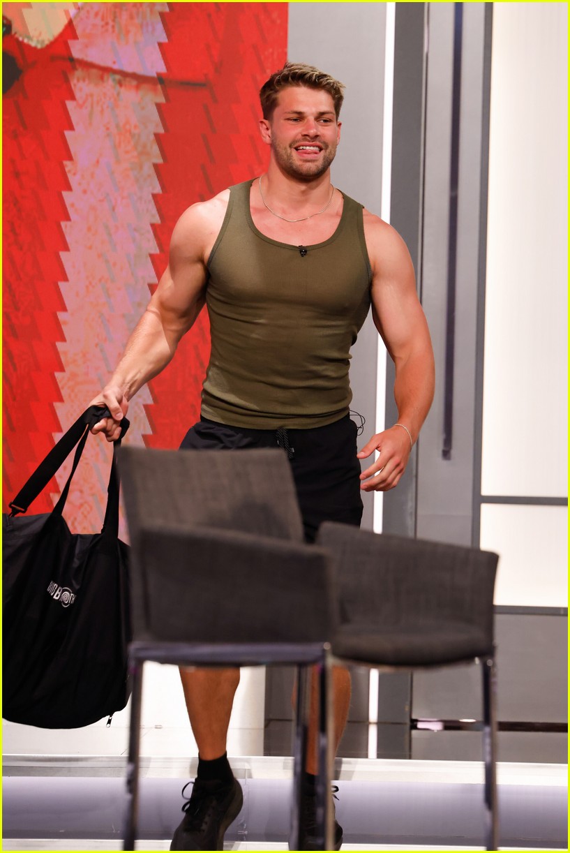 'Big Brother' Season 27's Isaiah 'Zae' Frederich Issues Apology For ...