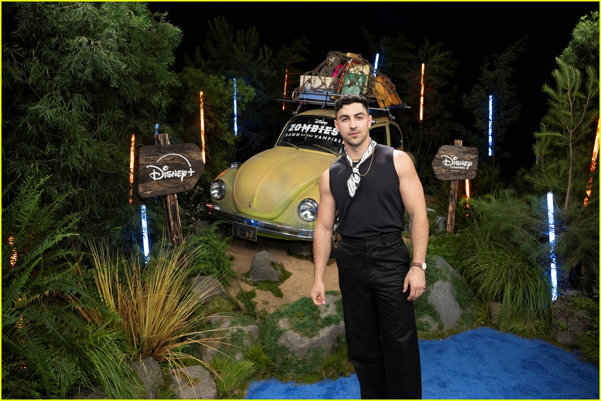 Meg Donnelly & Milo Manheim Get Support from Loved Ones at 'Zombies 4 ...