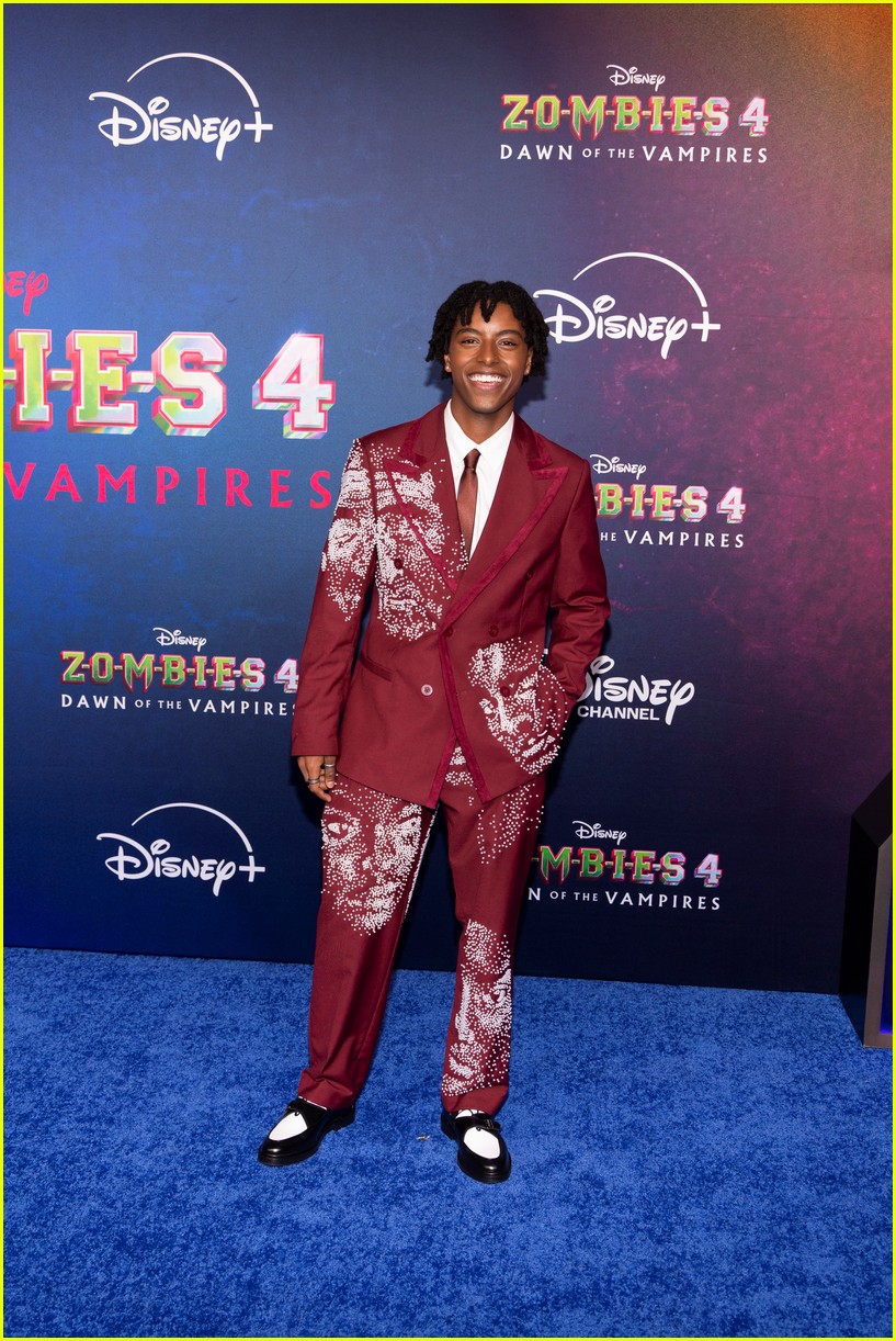 Meg Donnelly & Milo Manheim Get Support from Loved Ones at 'Zombies 4 ...