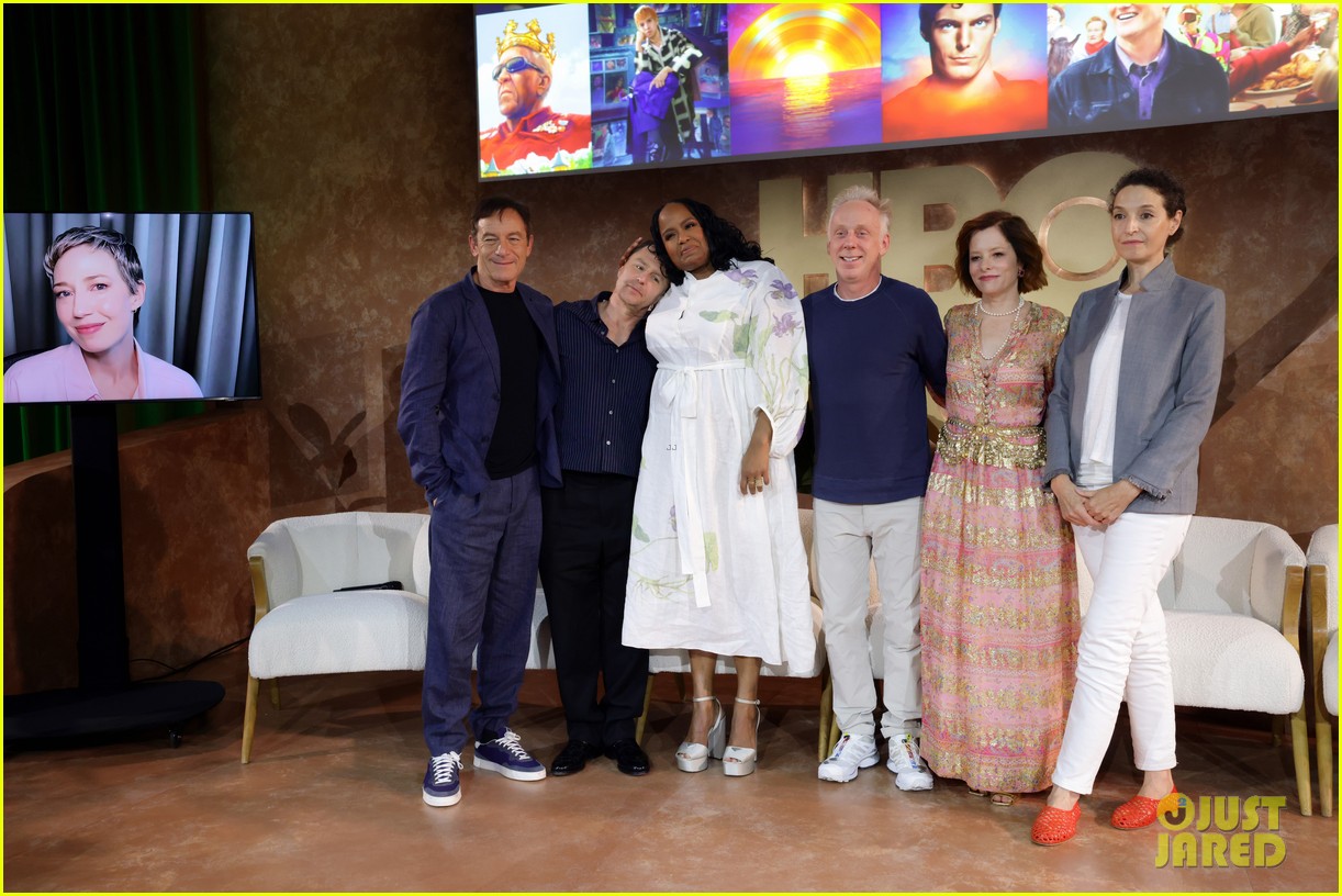 Carrie Coon Debuts Pixie Cut in Virtual Appearance with 'White Lotus' Co-Stars to Celebrate ...